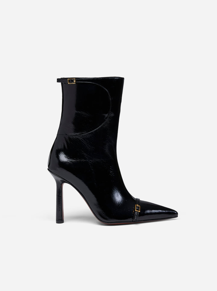 Pointy Toe Ankle Boots Black High Gloss by Manu Atelier