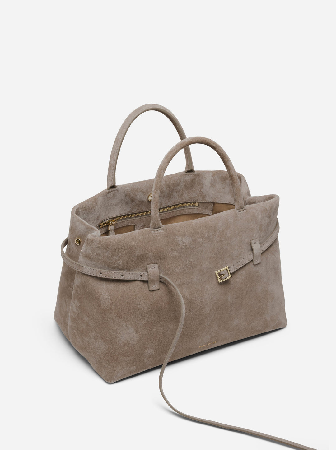 Le Cambon 35 by Manu Atelier